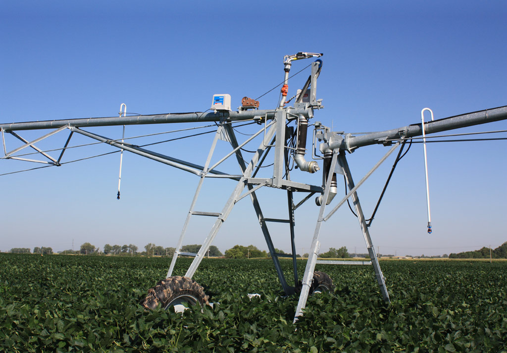 Farmers Edge, Valmont Irrigation Join Forces - Global Ag Tech Initiative
